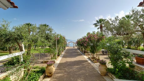 Προσφορές Ξενοδοχείων για τις Καλοκαιρινές Διακοπές 2022 | Ekdromi.gr