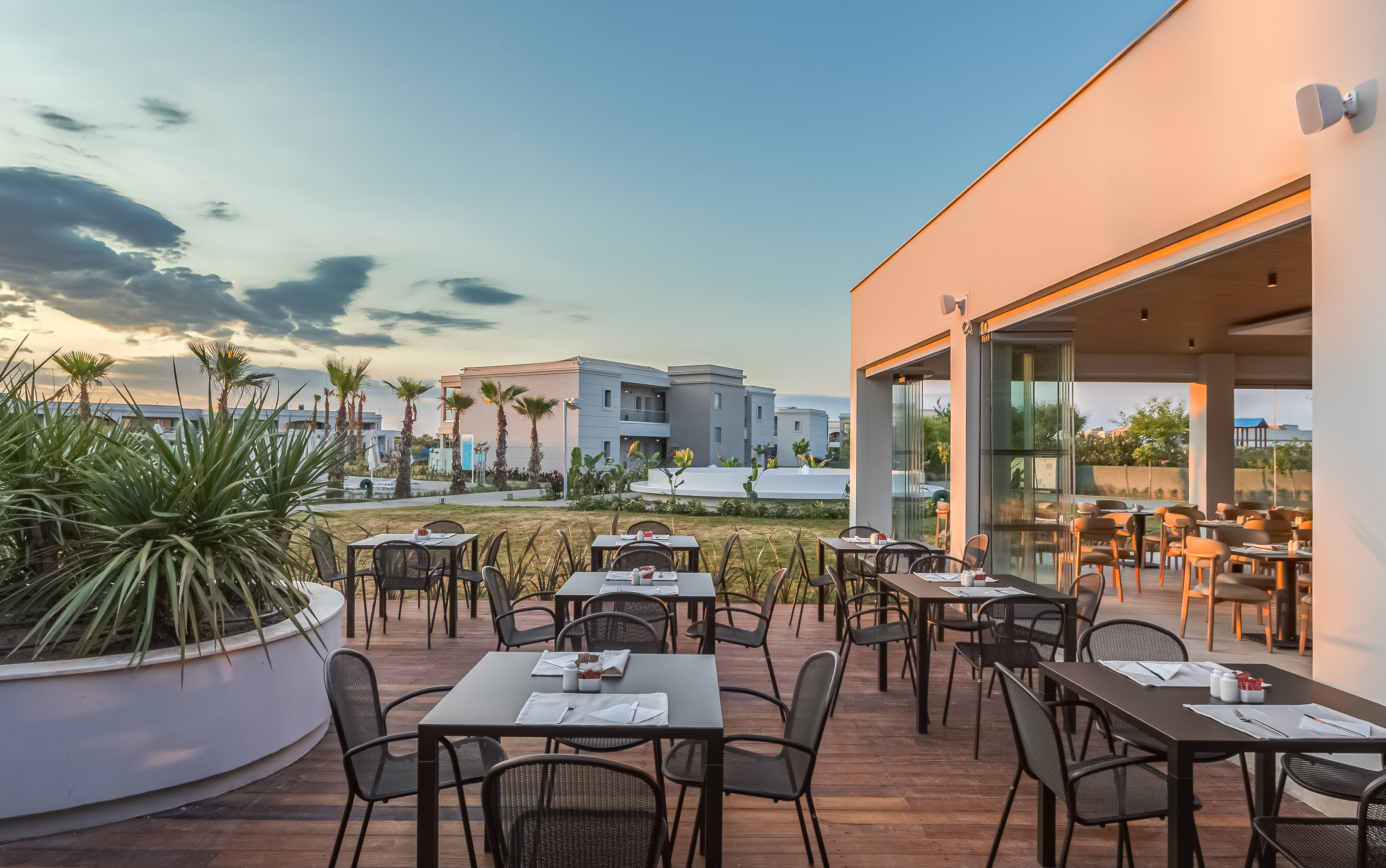 5* Blue Lagoon Queen - Χαλκιδική Διαμονή - 40% - All Inclusive | Ekdromi.gr