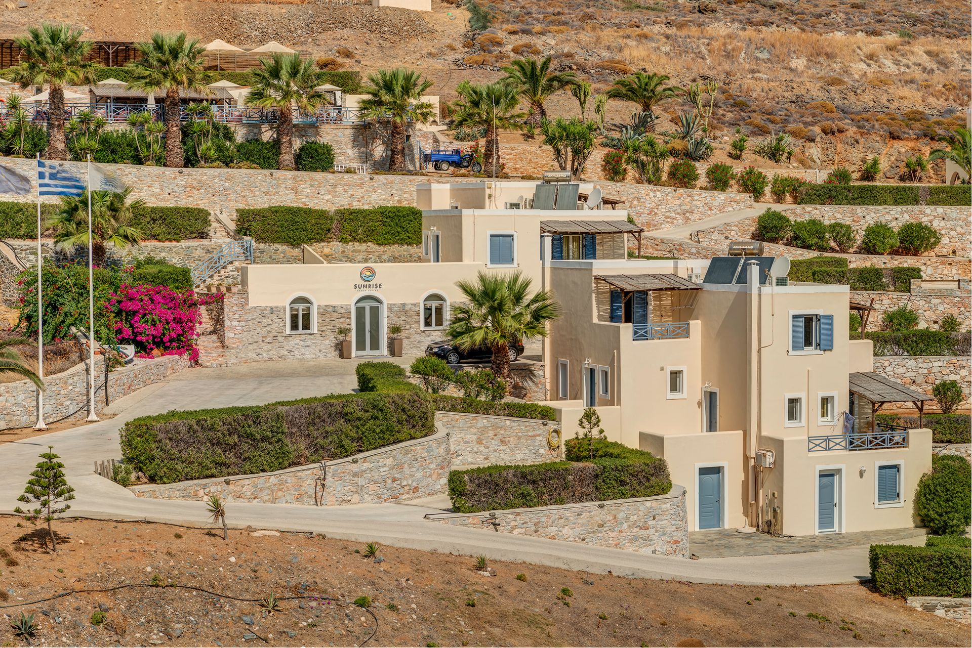 Sunrise Beach Suites Syros - Αζόλιμνος, Σύρος από 86€/νύχτα - Διαμονή ...