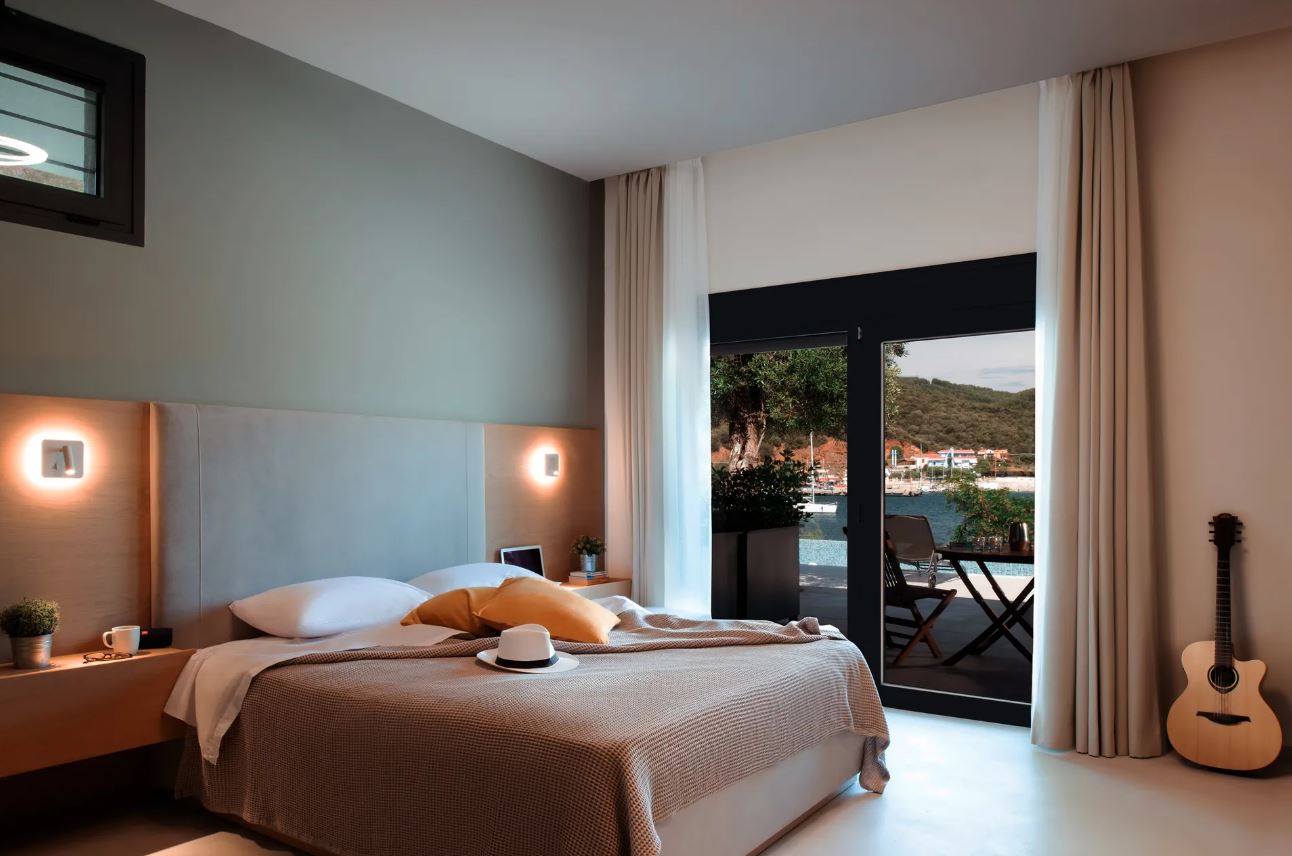 Chronos Hotel - Πόρτο Κουφό, Χαλκιδική Διαμονή - Πρωινό | Ekdromi.gr