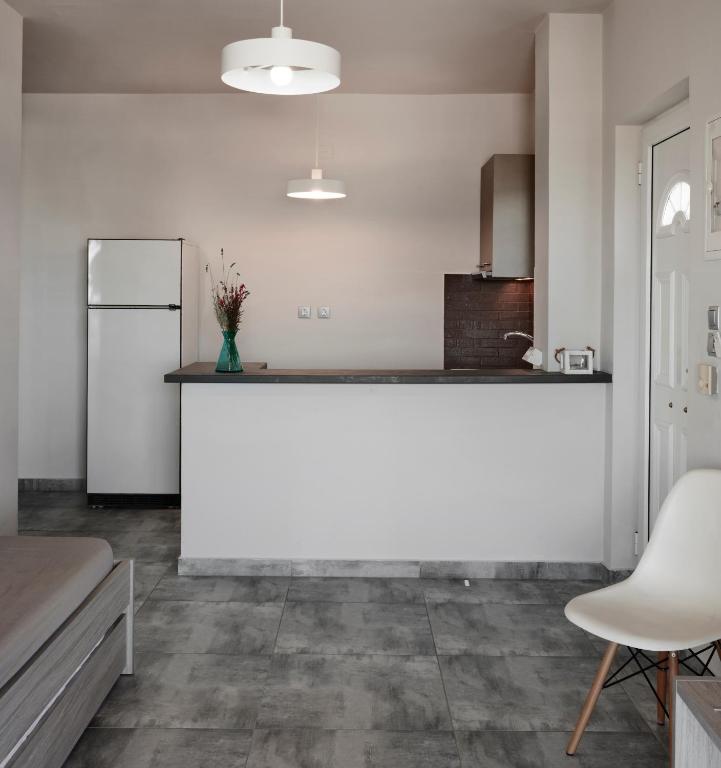 Irene Studios - Πευκί Ευβοίας Διαμονή -42% - Πρωινό | Ekdromi.gr