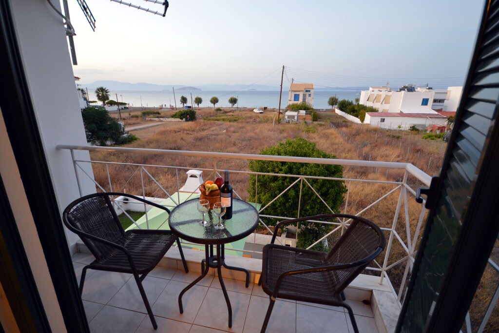 Koukounari Apartments - Αγκίστρι Διαμονή | Ekdromi.gr