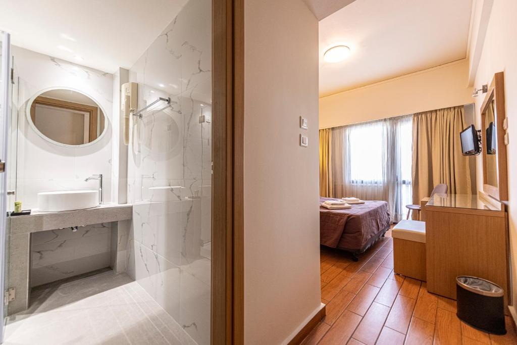 Parnon Hotel - Αθήνα Διαμονή | Ekdromi.gr