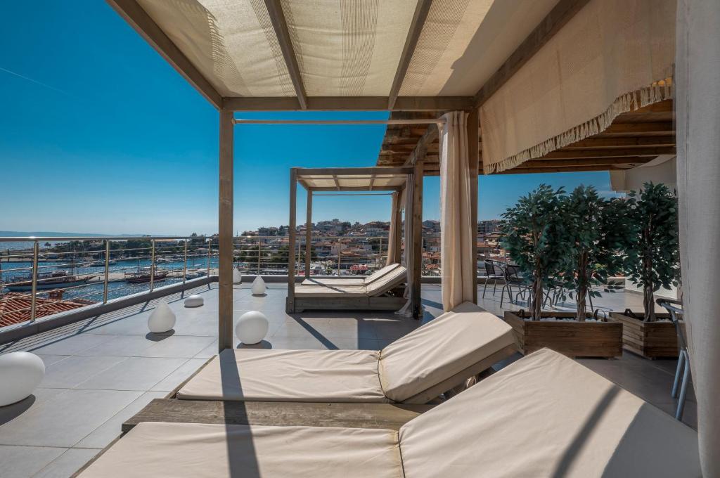 Sunshine Apartments - Σιθωνία, Χαλκιδική Διαμονή | Ekdromi.gr